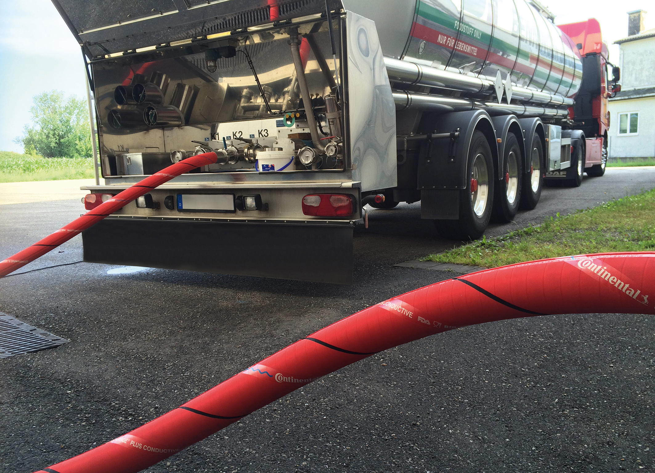 High-Performance Hoses from Continental for Unadulterated Enjoyment of Wine