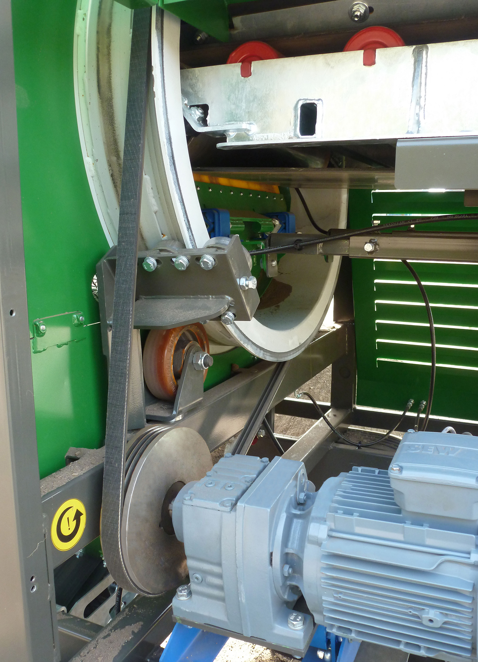 Drive from Continental Saves Weight in Mobile Screening Machines