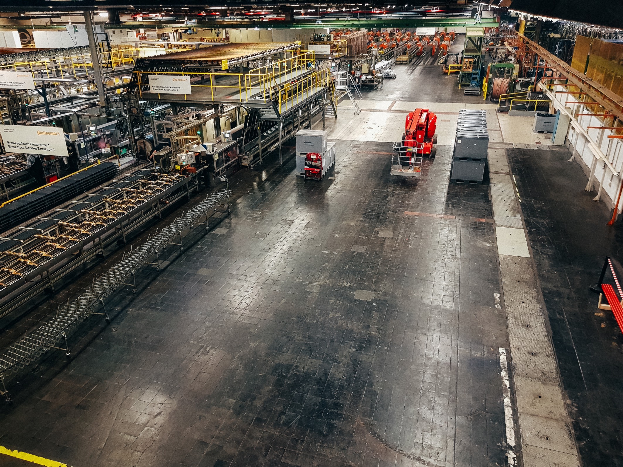 Smart factory: Continental plans largest investment in a decade in ...